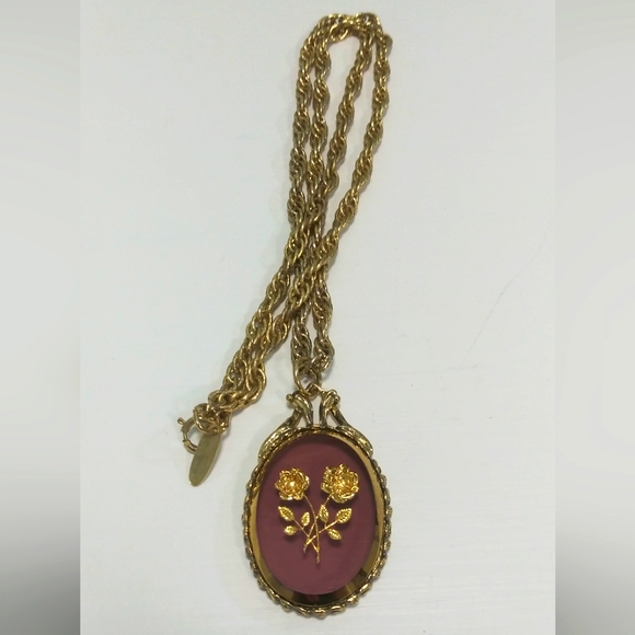 Whiting & Davis | Jewelry | Vintage Whiting Davis Intaglio Necklace ...